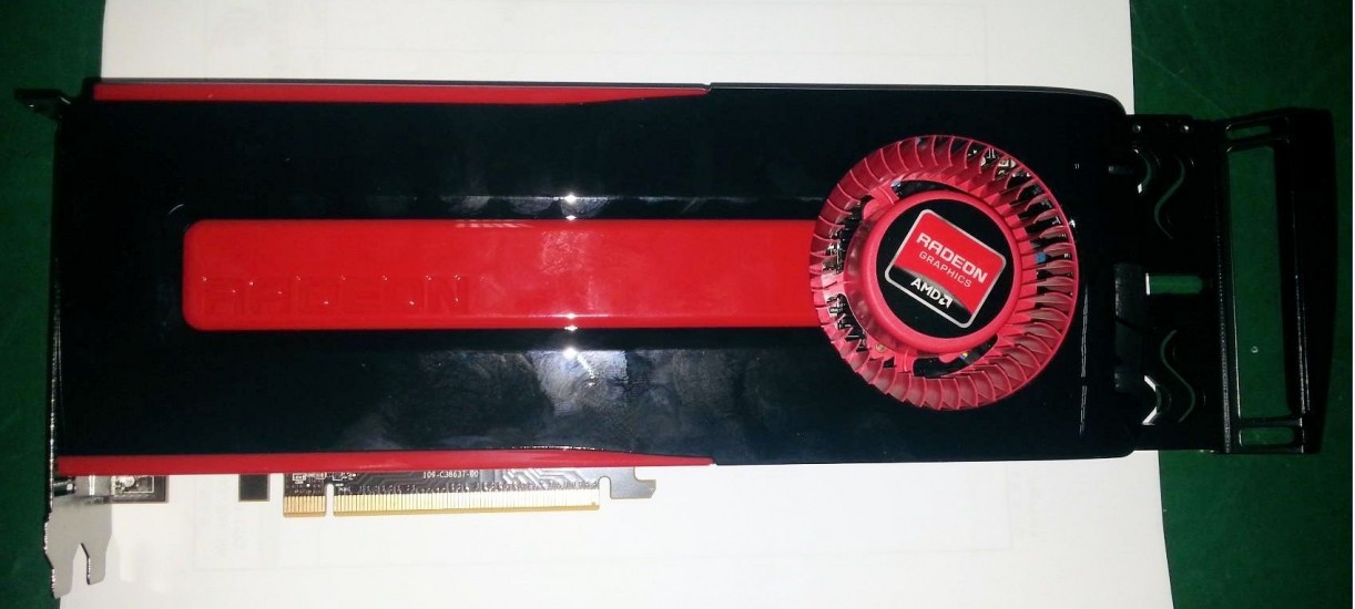 AMD Radeon HD 8950 fotografiada y testeada