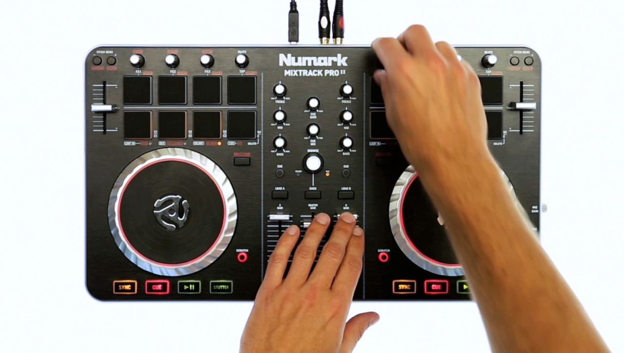 Llega Mixtrack PRO II de Numark