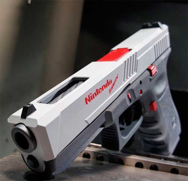 Una Glock diseñada para parecerse al Zapper de Nintendo