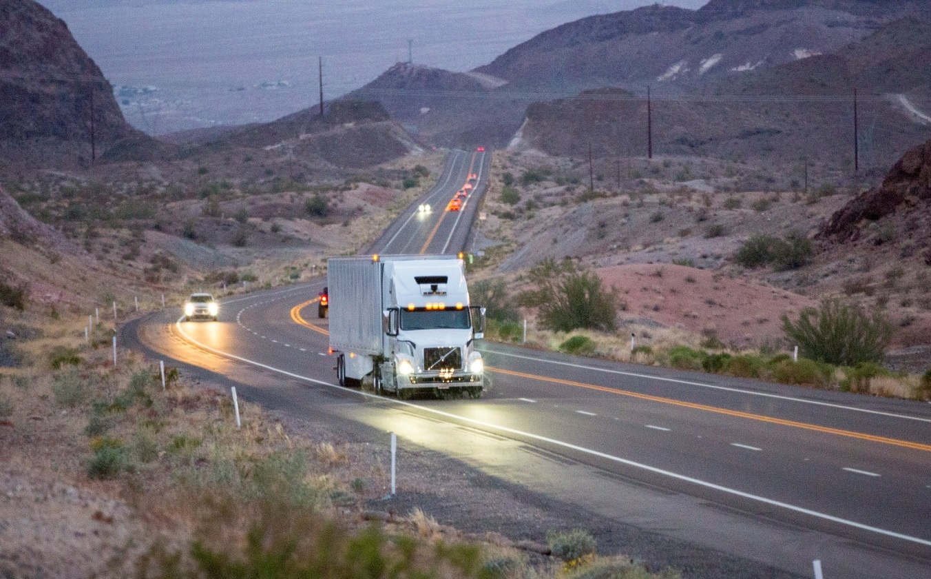 Uber ya tiene varios de sus camiones sin conductor en funcionamiento