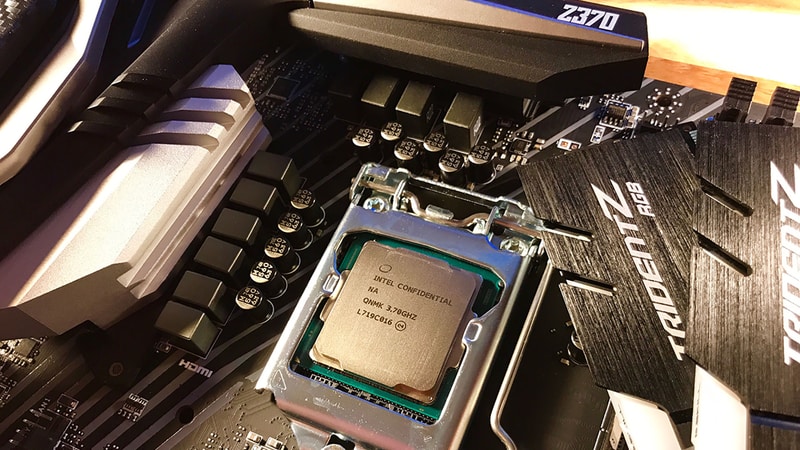 Intel descontinúa sus chipsets de la serie 300 (Z390, Z370, H370)