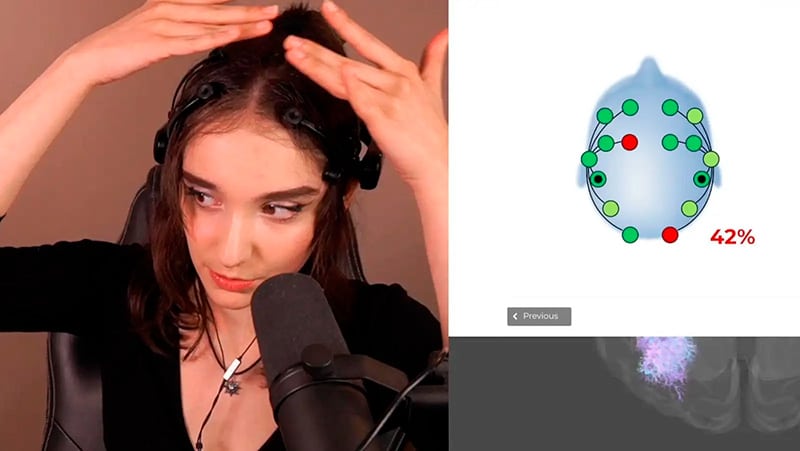 Esta streamer juega Elden Ring usando su cerebro, literalmente...