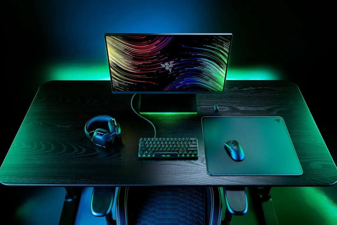Razer lanza un PAD de vidrio, y pide por favor que no le pegues a nadie ...
