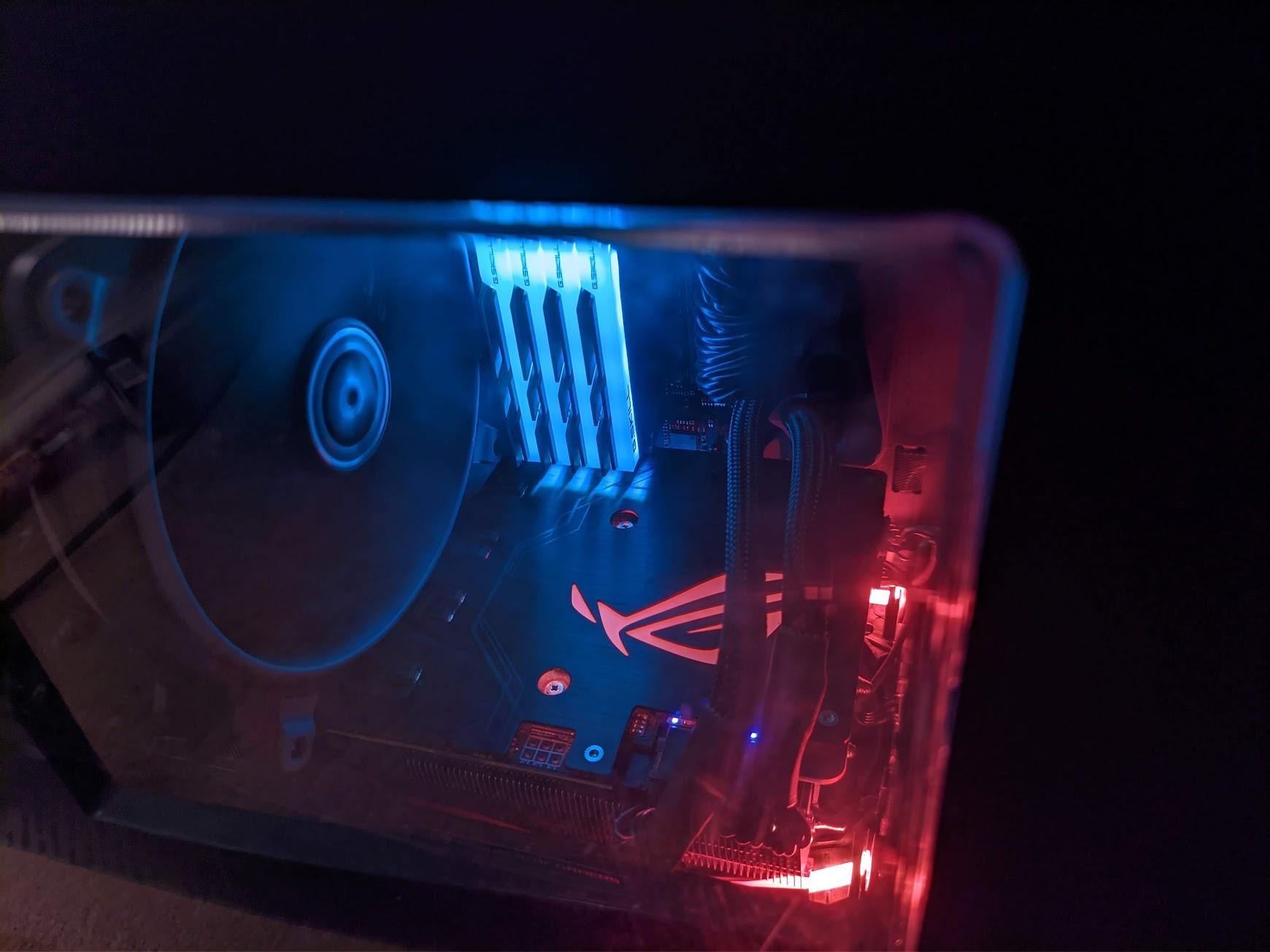 La luz ultravioleta de los LED RGB dejan marcas en los Backplate de las ...