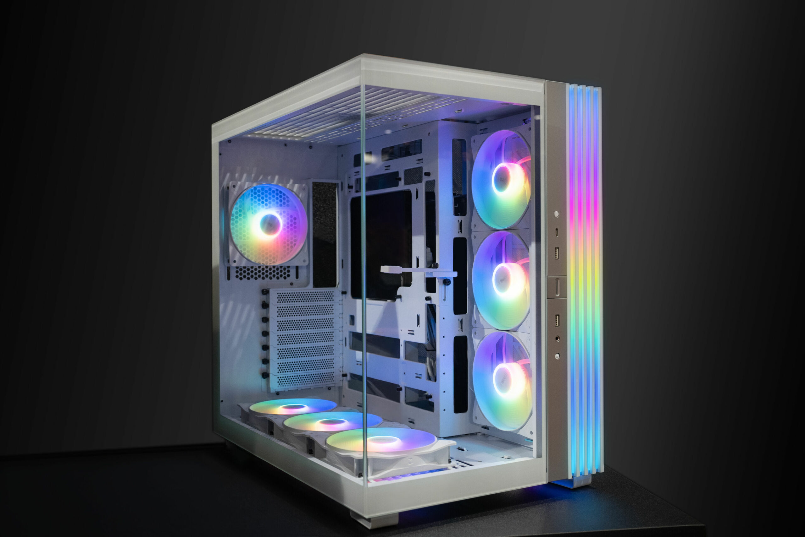 Be quiet presentó sus primeros gabinetes con vista panorámica, los ...